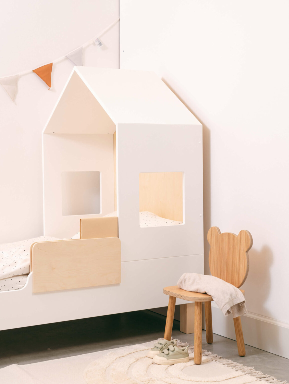 Kids Single Bed - Wooden Bedroom Furniture | Rūme